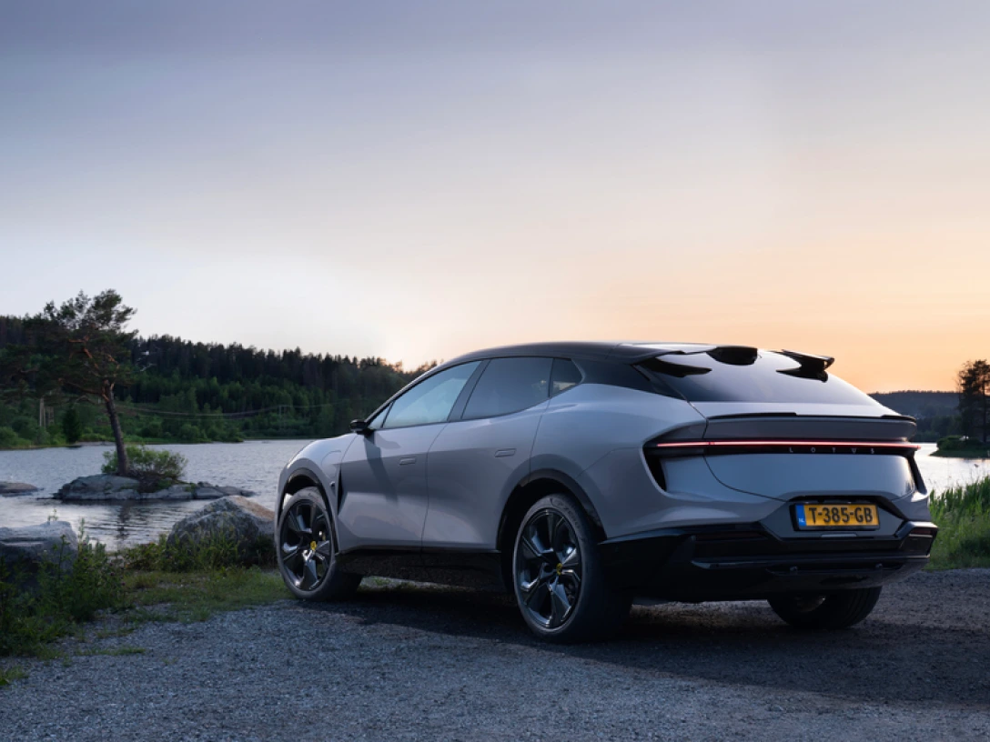 Car Image 2